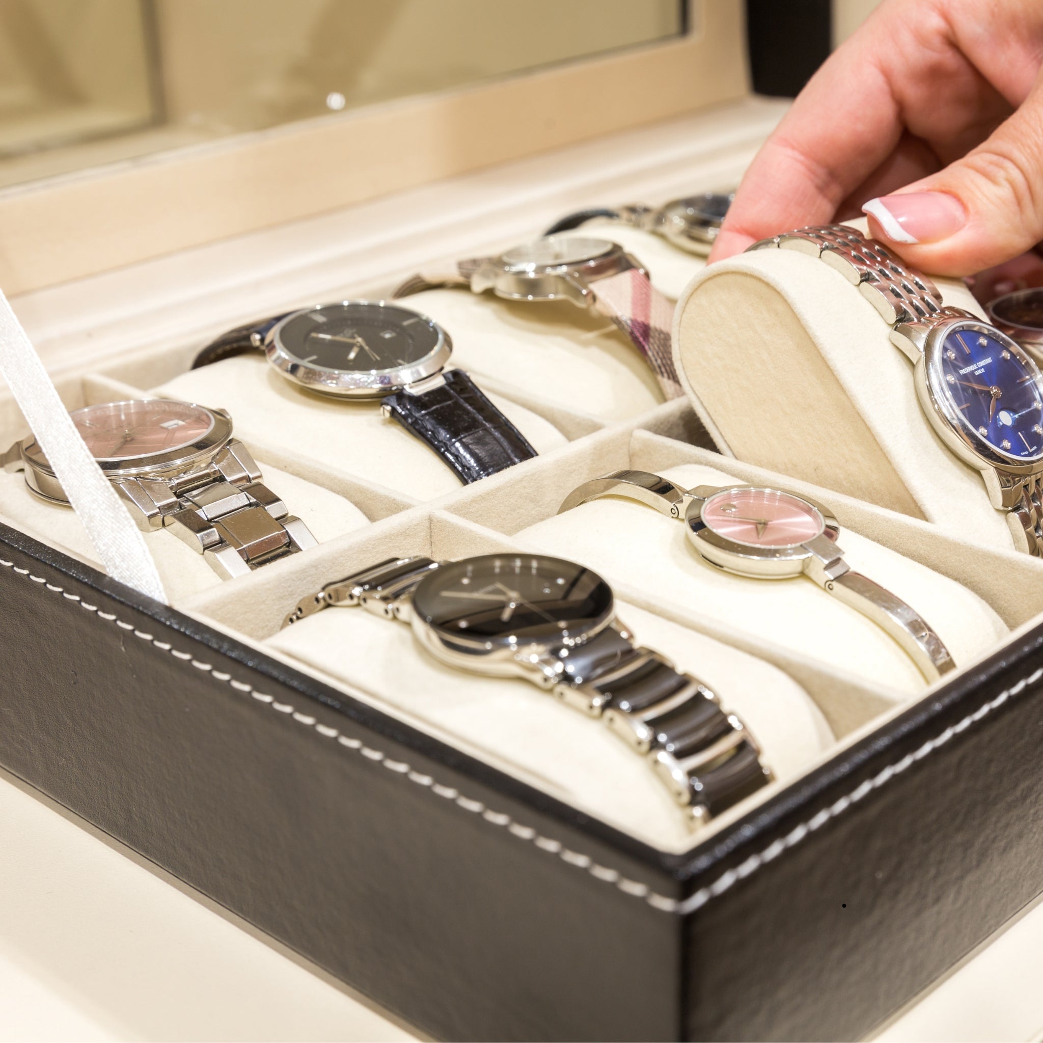 Watch Cases by Helvetus®