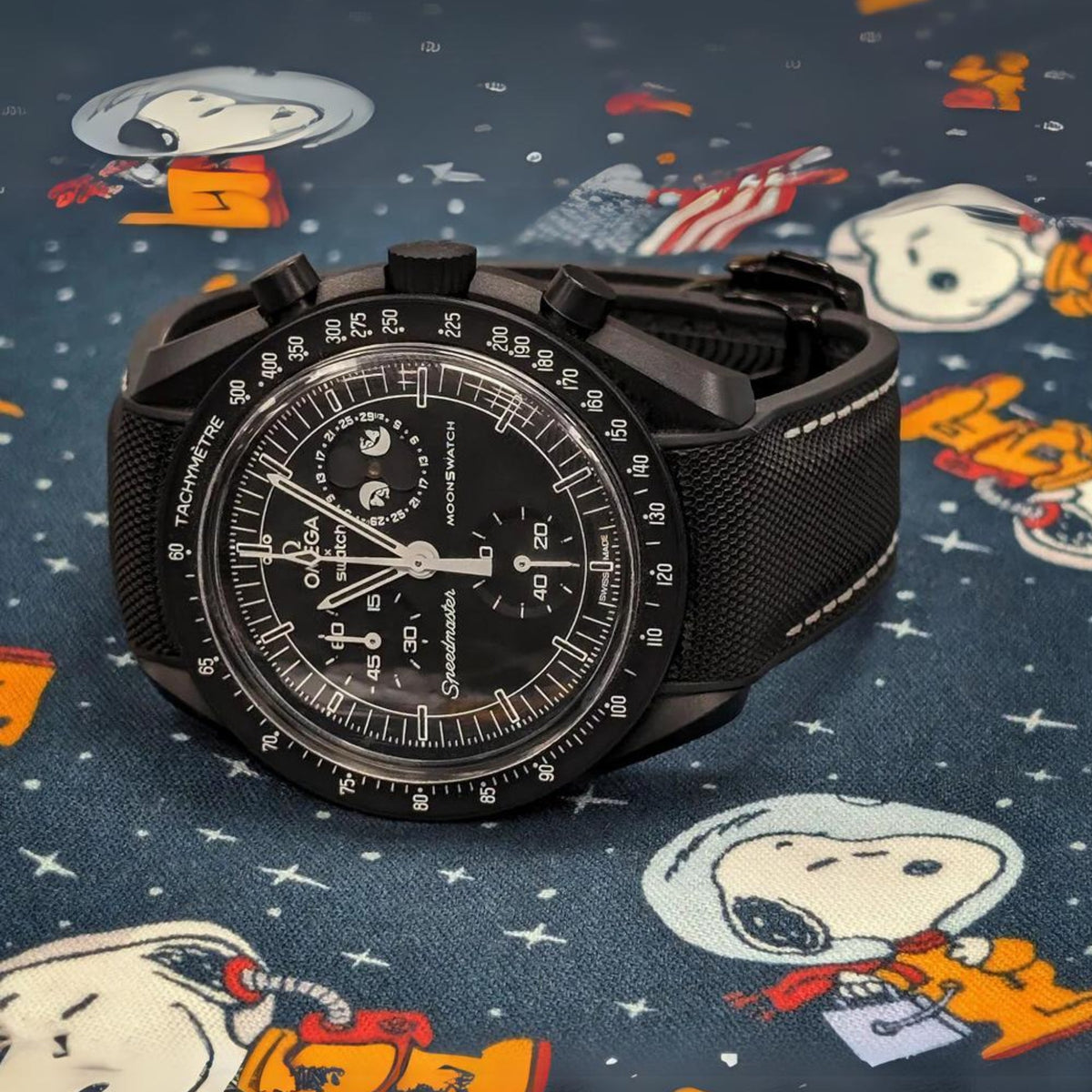 Strap for Mission to the Moonphase - New Moon/Snoopy - Black/White ...