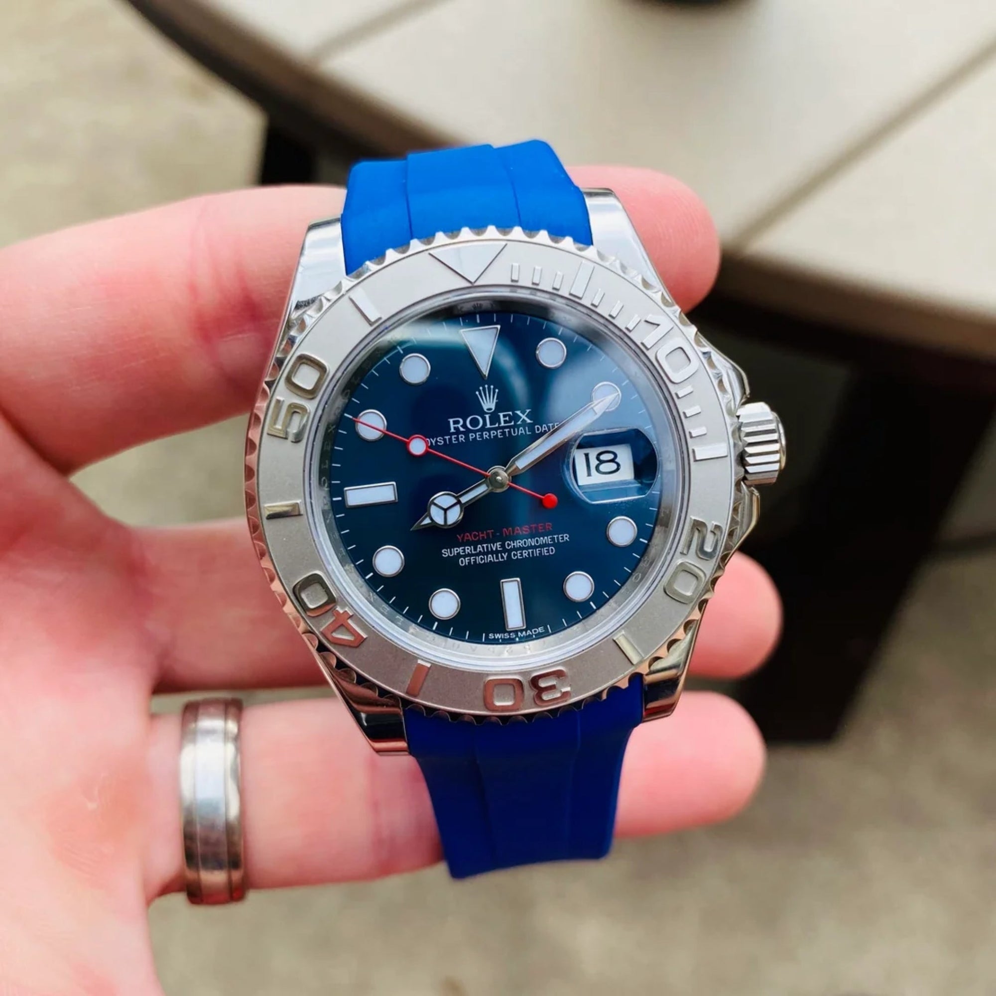 Rolex Yacht-Master Rubber Strap in Blue - Helvetus® Swiss Straps